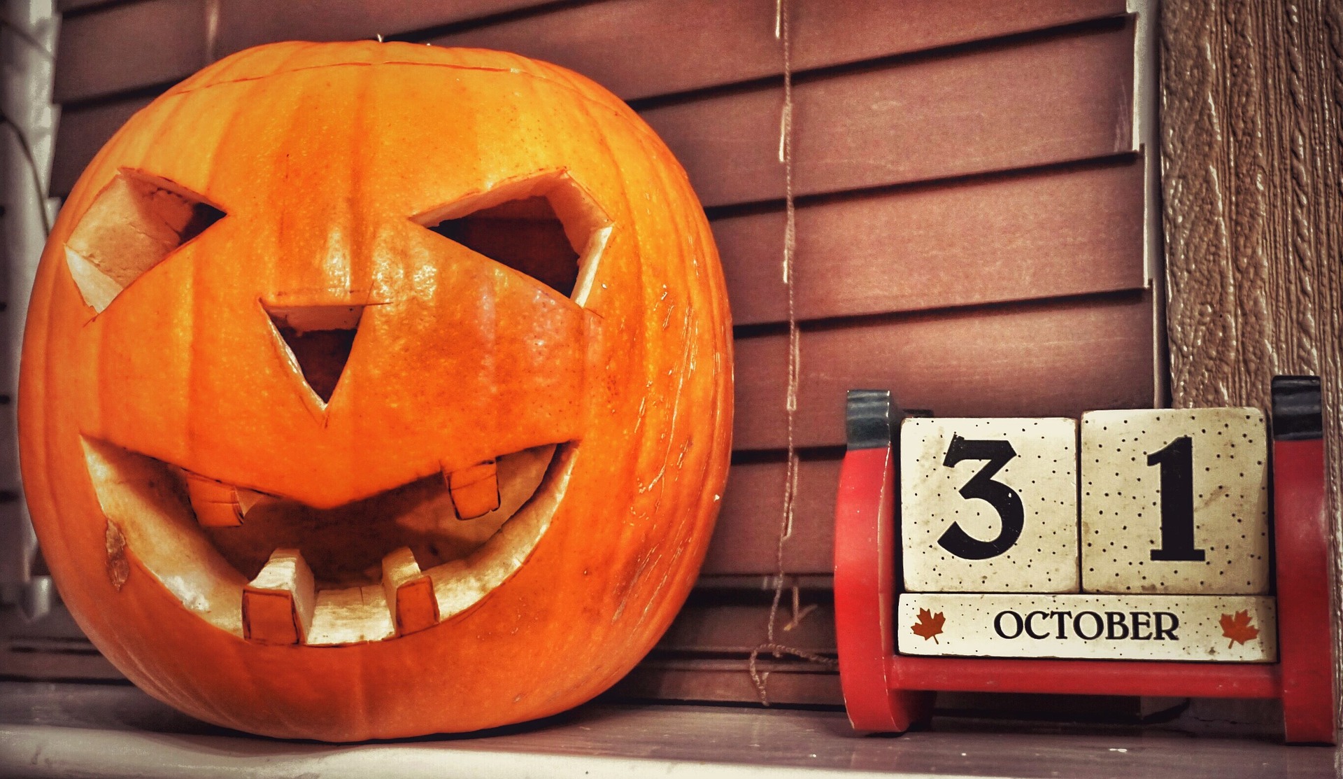 MAE Sports And Education Halloween En Estados Unidos